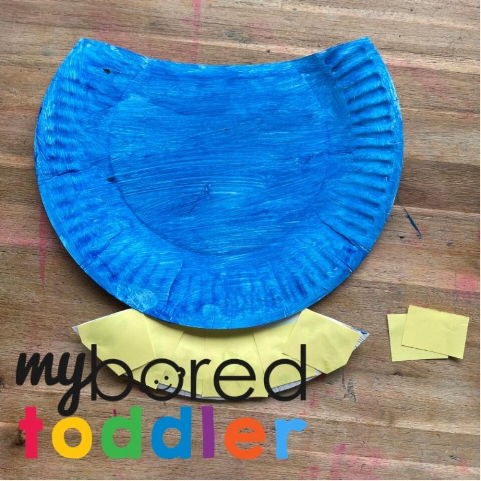Paper Plate Fishbowl - My Bored Toddler Fun, paper plate craft!