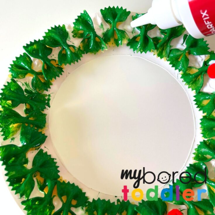 Paper Plate Pasta Wreath - My Bored Toddler