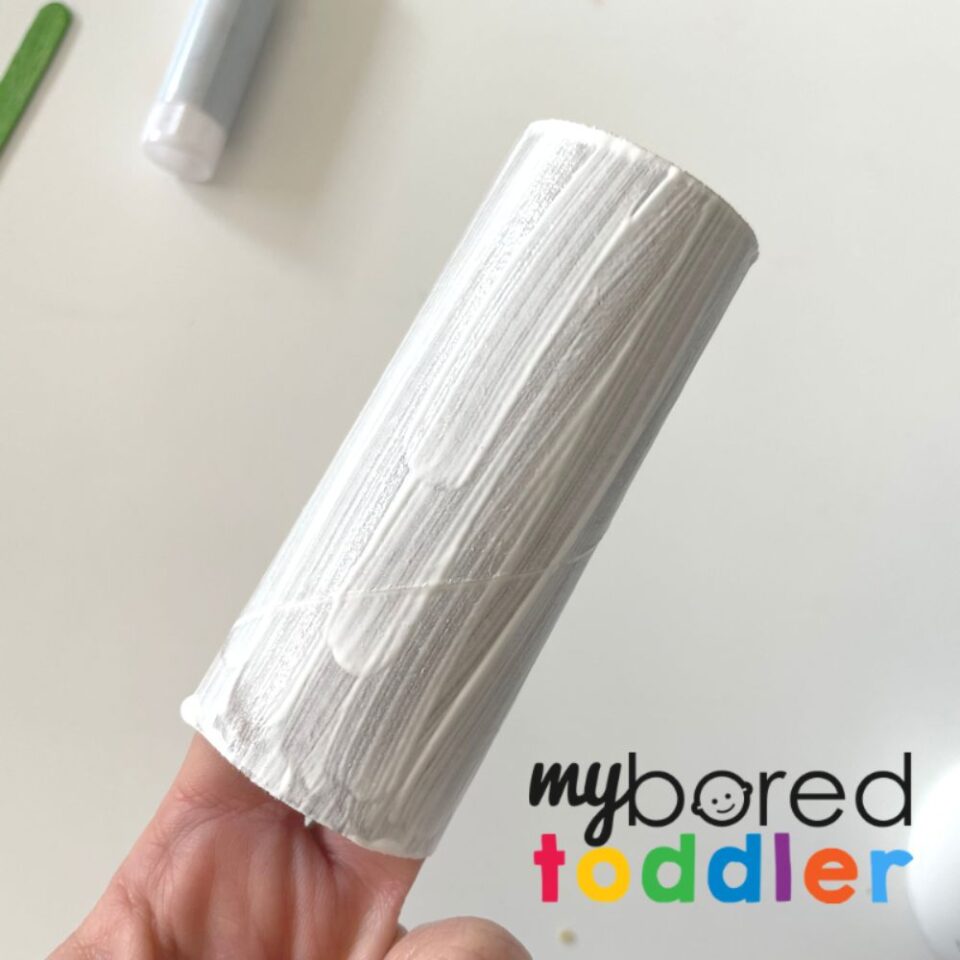 Toilet Tube Panda Puppet - My Bored Toddler Simple and Fun!