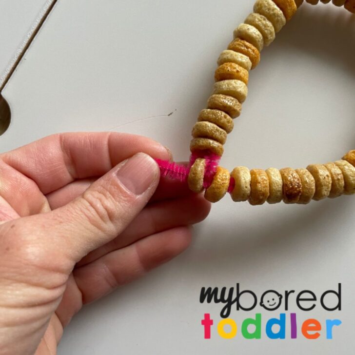 Cheerio Threaded Bracelets - My Bored Toddler