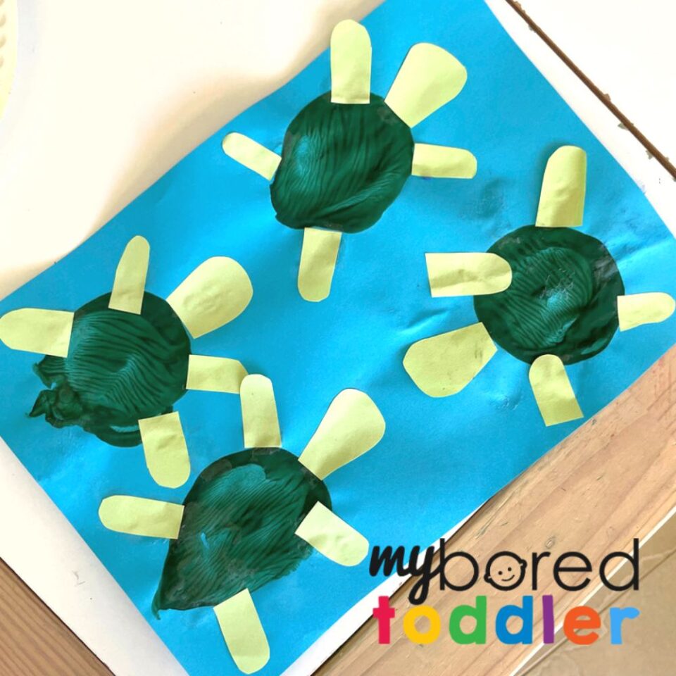 Cup-Stamping Turtles - My Bored Toddler Painting fun for toddlers!